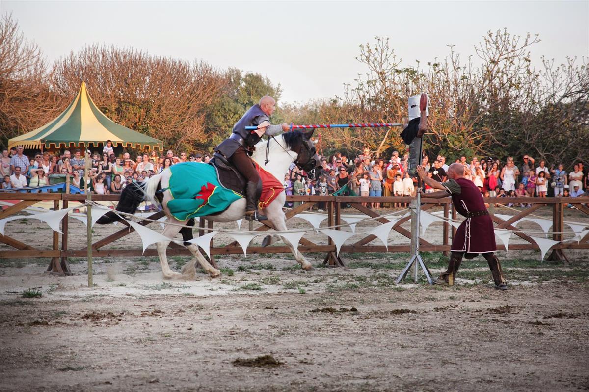 Empuriabrava (Costa Brava) - Città di canali, storia e natura
