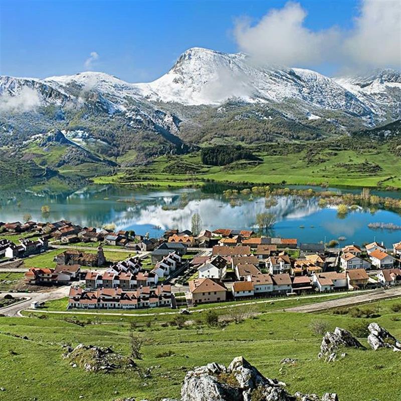 Best Destinations For Short Breaks To Spain