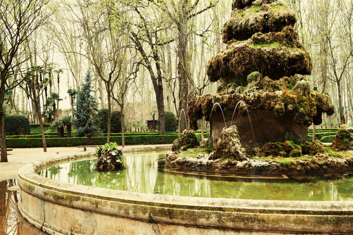 10 Charming City Parks and Gardens in Spain